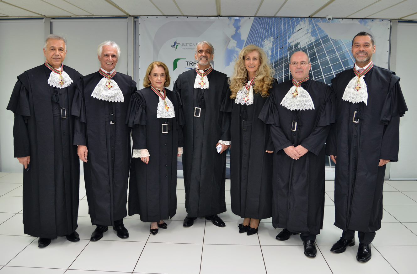 Corregedor regional e cinco desembargadores federais tomam posse no TRF3